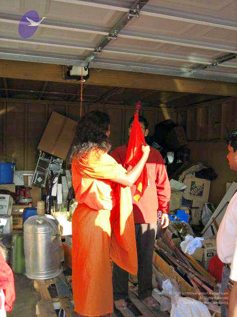 February 20 2006, Arrival At Los Angeles - Nithyanandapedia