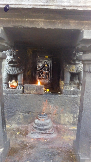 1988 - Ochre Robe Given by Arunagiri Yogishwara - Nithyanandapedia