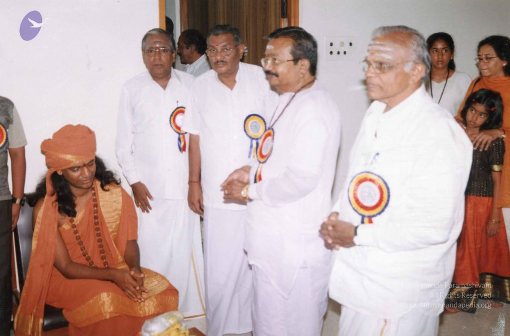 October 03 2004 - Addressing the Sengunthar Community gathering of ...